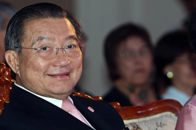 Tỷ phú Thái muốn gom thêm gần 21 triệu cổ phiếu Vinamilk